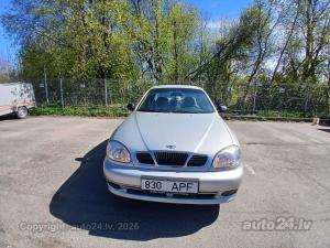Grey Daewoo Lanos 2001 in Tallinn, with an engine capacity of 1.50 L and mileage of 79 thousand km for 500 €, photo 5 on AUTOMOTO.COM.LV