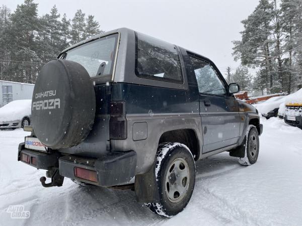 Green Daihatsu Feroza 1992 in Sveicarija, with an engine capacity of 1.60 L and mileage of 66 thousand km for 2350 €, photo 4 on AUTOMOTO.COM.LV