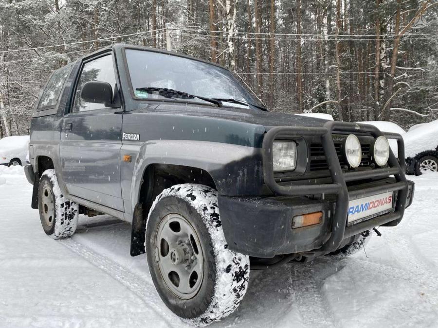 Green Daihatsu Feroza 1992 in Jonava, with an engine capacity of 1.59 L and mileage of 66 thousand km for 2350 €, photo 1 on AUTOMOTO.COM.LV