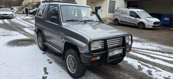 Pelēks Daihatsu Feroza 1991 Viļņa, ar dzinēja tilpumu 1.60 L un nobraukumu 193 tūkst. km par 1380 €, foto 1 vietnē AUTOMOTO.COM.LV