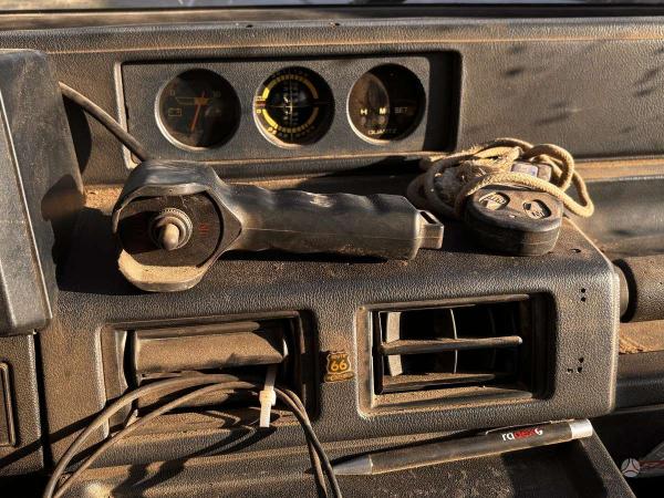 Melns Daihatsu Rocky 1986 Liepāja, ar dzinēja tilpumu 2.80 L un nobraukumu 508 tūkst. km par 5000 €, foto 8 vietnē AUTOMOTO.COM.LV
