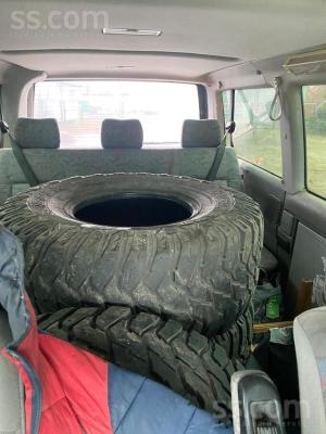 Melns Daihatsu Rocky 1996 Rīga, ar dzinēja tilpumu 3.00 L un nobraukumu 233 tūkst. km par 1950 €, foto 9 vietnē AUTOMOTO.COM.LV