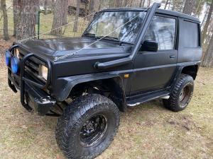 Melns Daihatsu Rocky 1996 Rīga, ar dzinēja tilpumu 3.00 L un nobraukumu 233 tūkst. km par 1950 €, foto 23 vietnē AUTOMOTO.COM.LV