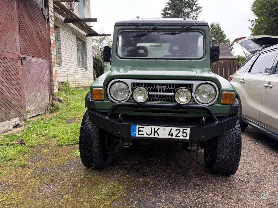 Zaļš Daihatsu Rocky 1984 Molėtai, ar dzinēja tilpumu 2.77 L un nobraukumu 275 tūkst. km par 7500 €, foto 3 vietnē AUTOMOTO.COM.LV
