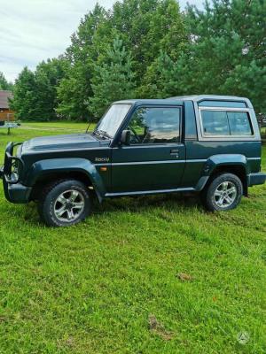 Zaļš Daihatsu Rocky 1997 Utena, ar dzinēja tilpumu 2.77 L un nobraukumu 207 tūkst. km par 3700 €, foto  vietnē AUTOMOTO.COM.LV