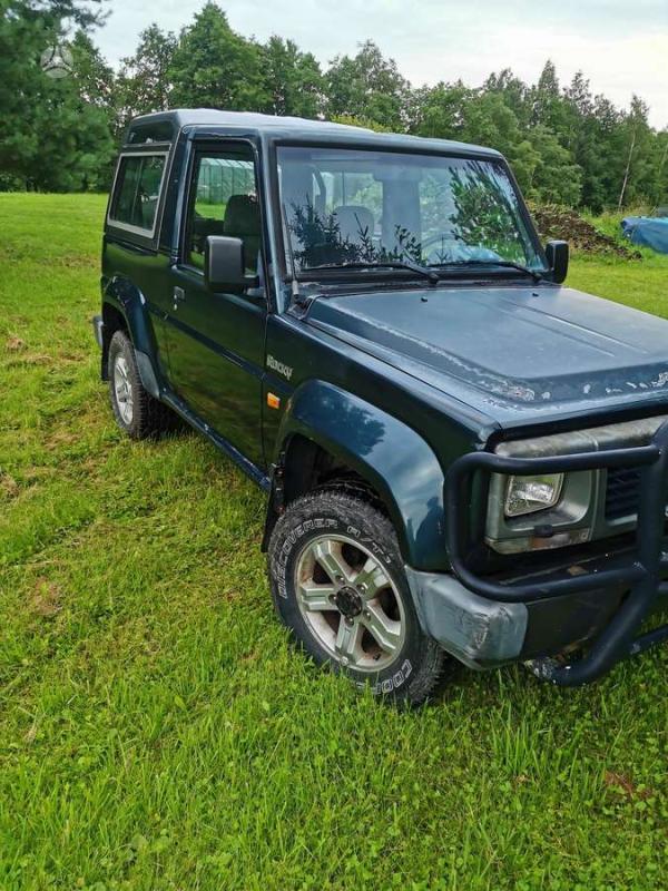 Green Daihatsu Rocky 1997 in Utena, with an engine capacity of 2.77 L and mileage of 207 thousand km for 3700 €, photo 4 on AUTOMOTO.COM.LV