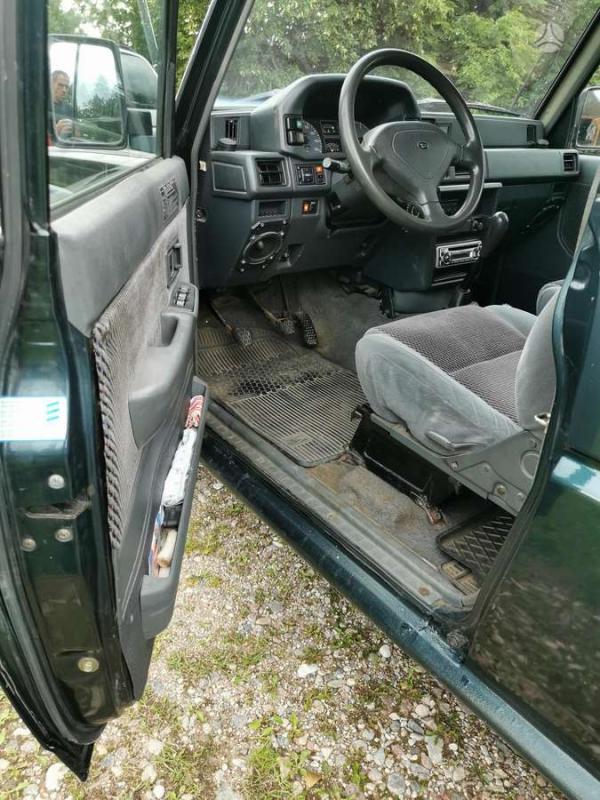 Green Daihatsu Rocky 1997 in Utena, with an engine capacity of 2.77 L and mileage of 207 thousand km for 3700 €, photo 7 on AUTOMOTO.COM.LV