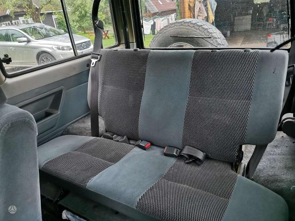 Green Daihatsu Rocky 1997 in Utena, with an engine capacity of 2.77 L and mileage of 207 thousand km for 3700 €, photo 9 on AUTOMOTO.COM.LV
