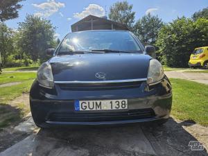 Black Daihatsu Sirion 2006 in Vilnius, with an engine capacity of 1.00 L and mileage of 260 thousand km for 400 €, photo  on AUTOMOTO.COM.LV