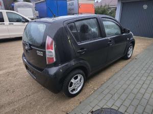Black Daihatsu Sirion 2009 in Kelme, with an engine capacity of 1.30 L and mileage of 211 thousand km for 1700 €, photo 4 on AUTOMOTO.COM.LV