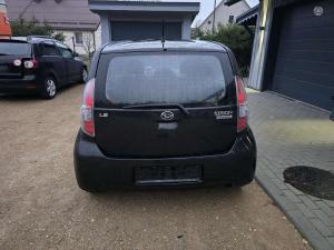 Black Daihatsu Sirion 2009 in Kelme, with an engine capacity of 1.30 L and mileage of 211 thousand km for 1700 €, photo 5 on AUTOMOTO.COM.LV