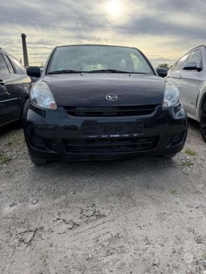 Black Daihatsu Sirion 2011 in Jurbarkas, with an engine capacity of 1.00 L and mileage of 220 thousand km for 1599 €, photo 3 on AUTOMOTO.COM.LV