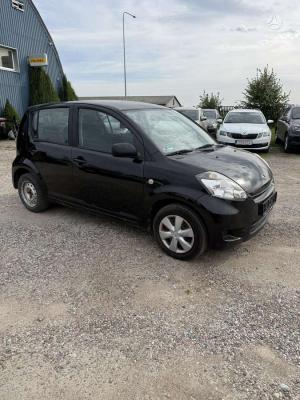 Black Daihatsu Sirion 2011 in Jurbarkas, with an engine capacity of 1.00 L and mileage of 220 thousand km for 1599 €, photo 7 on AUTOMOTO.COM.LV