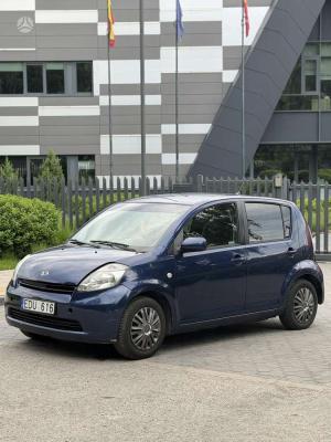 Blue Daihatsu Sirion 2006 in Vilnius, with an engine capacity of 1.30 L and mileage of 165 thousand km for 890 €, photo 4 on AUTOMOTO.COM.LV
