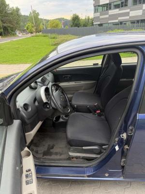 Blue Daihatsu Sirion 2006 in Vilnius, with an engine capacity of 1.30 L and mileage of 165 thousand km for 890 €, photo 8 on AUTOMOTO.COM.LV