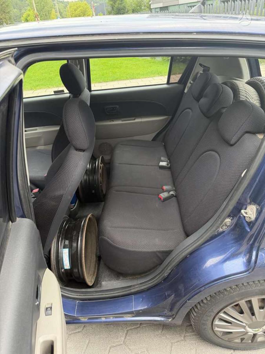 Blue Daihatsu Sirion 2006 in Vilnius, with an engine capacity of 1.30 L and mileage of 165 thousand km for 890 €, photo 9 on AUTOMOTO.COM.LV
