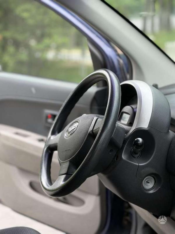 Zils Daihatsu Sirion 2006 Viļņa, ar dzinēja tilpumu 1.30 L un nobraukumu 165 tūkst. km par 890 €, foto 10 vietnē AUTOMOTO.COM.LV