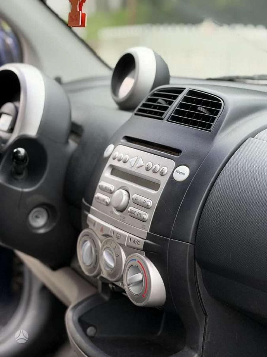 Blue Daihatsu Sirion 2006 in Vilnius, with an engine capacity of 1.30 L and mileage of 165 thousand km for 890 €, photo 12 on AUTOMOTO.COM.LV