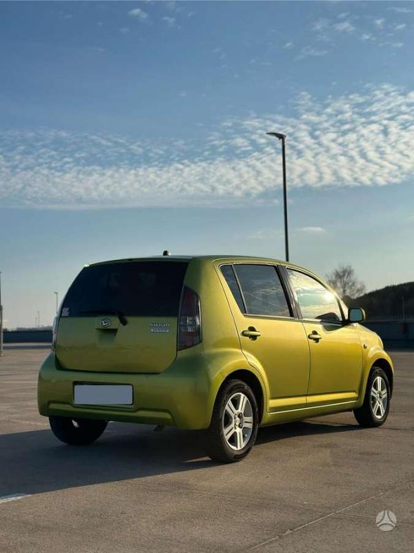 Zaļš Daihatsu Sirion 2008 Viļņa, ar dzinēja tilpumu 1.30 L un nobraukumu 176 tūkst. km par 1000 €, foto 3 vietnē AUTOMOTO.COM.LV