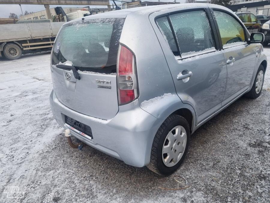 Pelēks Daihatsu Sirion 2006 Kauņa, ar dzinēja tilpumu 1.30 L un nobraukumu 200 tūkst. km par 1100 €, foto 3 vietnē AUTOMOTO.COM.LV
