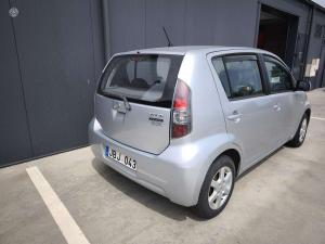 Pelēks Daihatsu Sirion 2008 Kauņa, ar dzinēja tilpumu 1.30 L un nobraukumu 176 tūkst. km par 1999 €, foto 4 vietnē AUTOMOTO.COM.LV