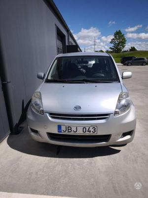 Pelēks Daihatsu Sirion 2008 Kauņa, ar dzinēja tilpumu 1.30 L un nobraukumu 176 tūkst. km par 1999 €, foto 7 vietnē AUTOMOTO.COM.LV