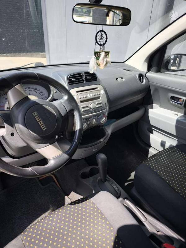 Pelēks Daihatsu Sirion 2008 Kauņa, ar dzinēja tilpumu 1.30 L un nobraukumu 176 tūkst. km par 1999 €, foto 7 vietnē AUTOMOTO.COM.LV