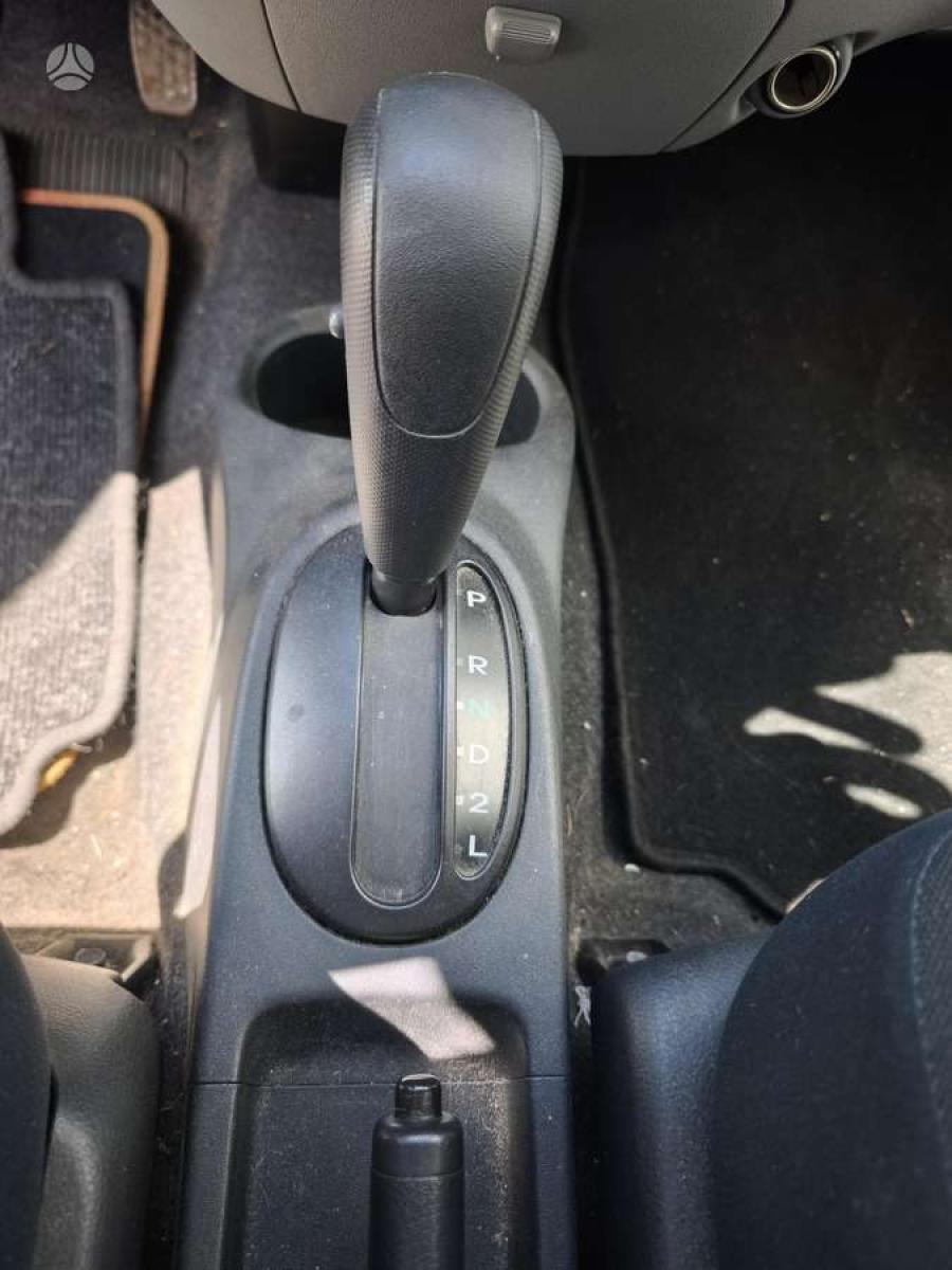 Pelēks Daihatsu Sirion 2008 Kauņa, ar dzinēja tilpumu 1.30 L un nobraukumu 176 tūkst. km par 1999 €, foto 11 vietnē AUTOMOTO.COM.LV