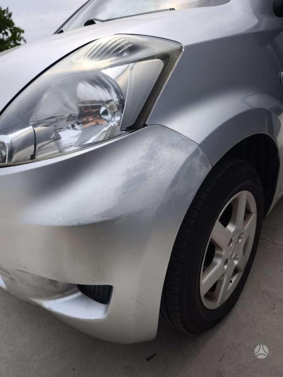 Pelēks Daihatsu Sirion 2008 Kauņa, ar dzinēja tilpumu 1.30 L un nobraukumu 176 tūkst. km par 1999 €, foto 13 vietnē AUTOMOTO.COM.LV
