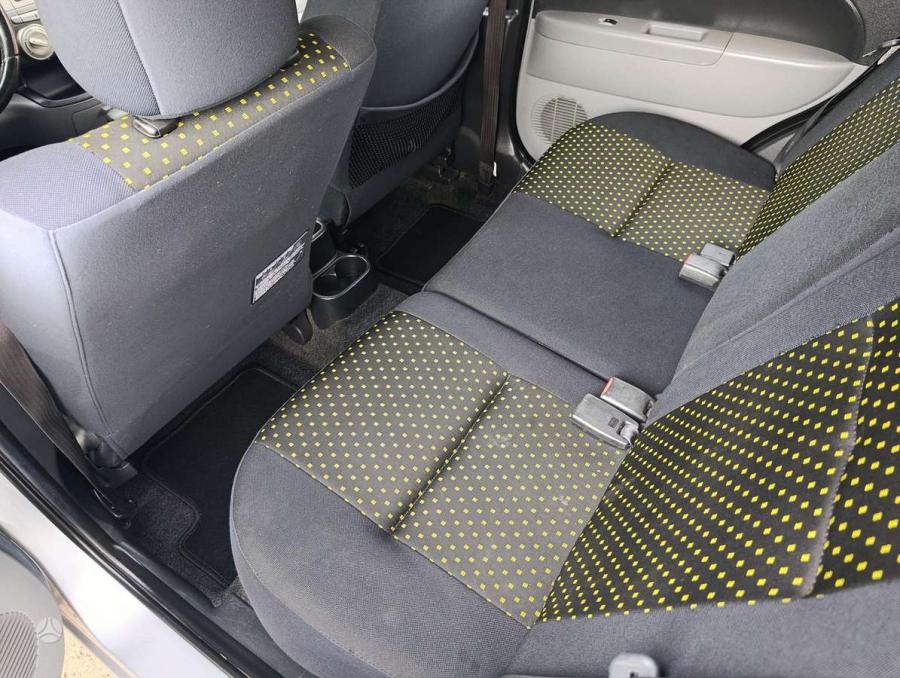 Grey Daihatsu Sirion 2008 in Vilnius, with an engine capacity of 1.30 L and mileage of 176 thousand km for 2950 €, photo 4 on AUTOMOTO.COM.LV