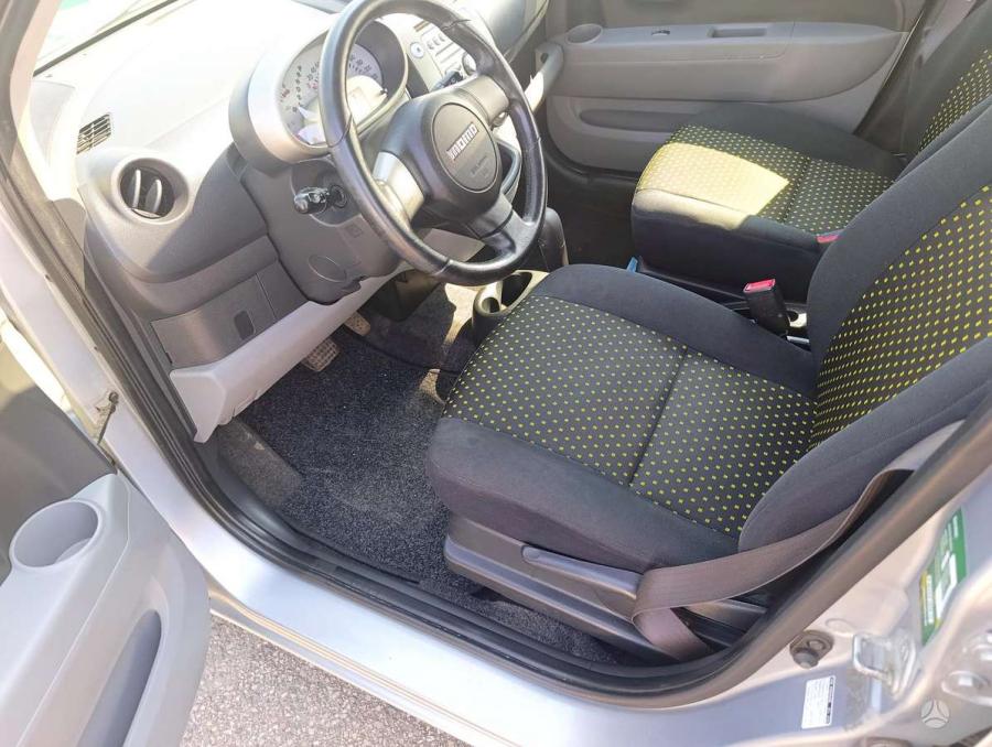 Grey Daihatsu Sirion 2008 in Vilnius, with an engine capacity of 1.30 L and mileage of 176 thousand km for 2950 €, photo 11 on AUTOMOTO.COM.LV