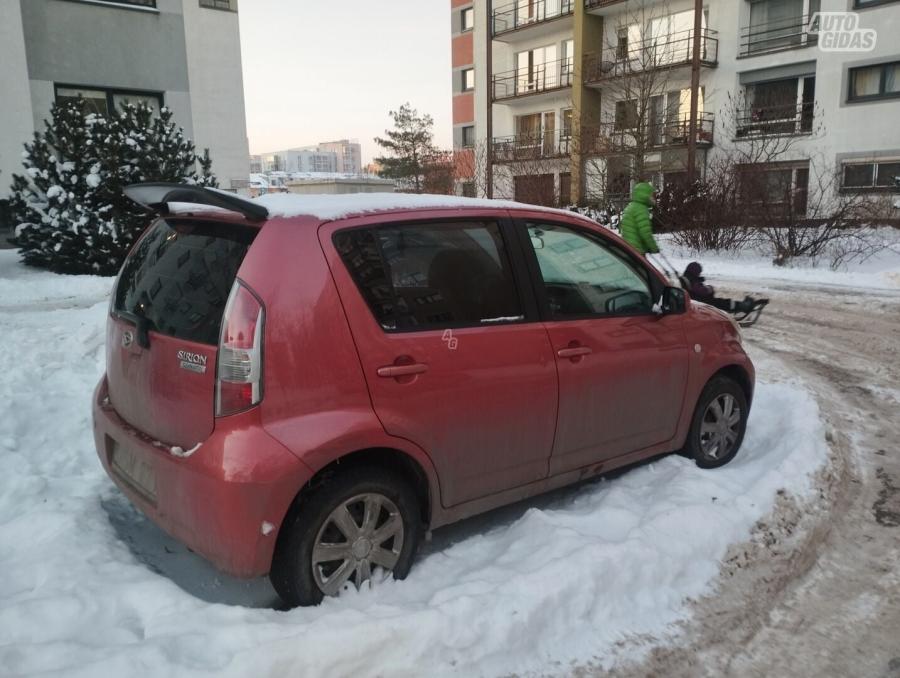 Daihatsu Sirion 2005 Viļņa, ar dzinēja tilpumu 1.00 L un nobraukumu 188 tūkst. km par 500 €, foto 4 vietnē AUTOMOTO.COM.LV