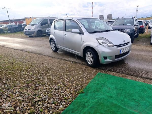 Daihatsu Sirion 2008 Viļņa, ar dzinēja tilpumu 1.30 L un nobraukumu 176 tūkst. km par 2950 €, foto 5 vietnē AUTOMOTO.COM.LV