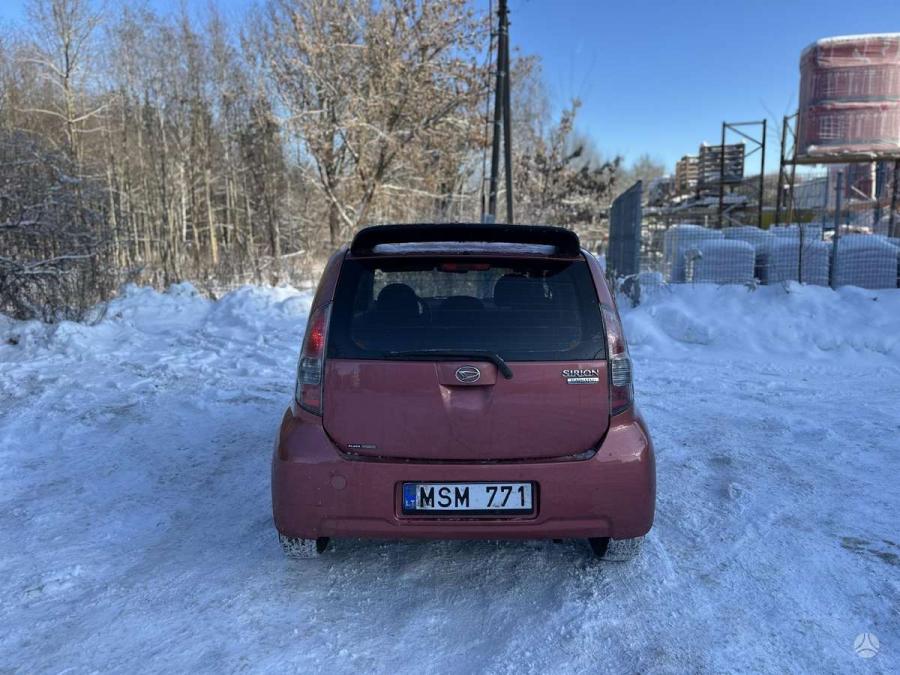 Yellow Daihatsu Sirion 2005 in Vilnius, with an engine capacity of 1.00 L and mileage of 225 thousand km for 590 €, photo 6 on AUTOMOTO.COM.LV
