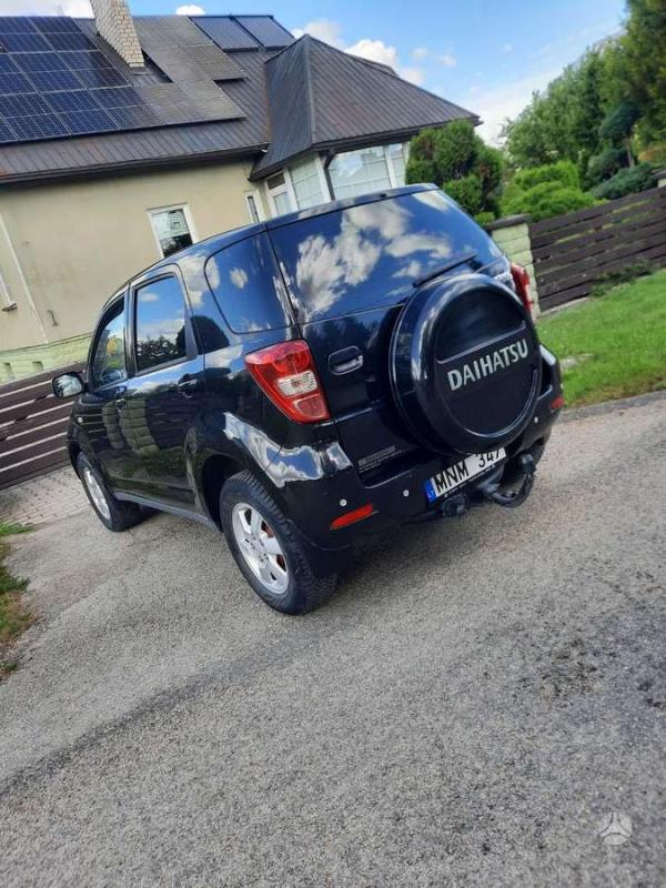 Melns Daihatsu Terios 2006 Anykščiai, ar dzinēja tilpumu 1.50 L un nobraukumu 209 tūkst. km par 3500 €, foto 2 vietnē AUTOMOTO.COM.LV