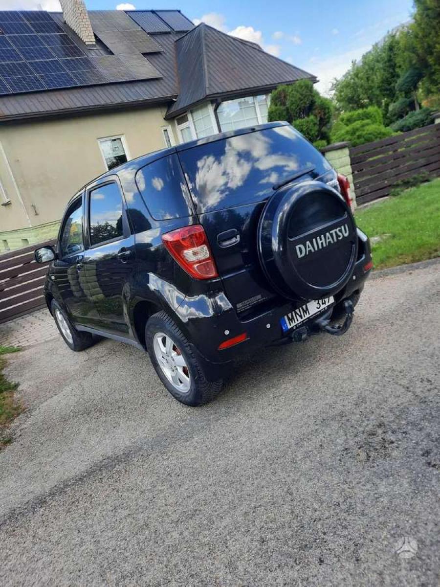 Melns Daihatsu Terios 2006 Anykščiai, ar dzinēja tilpumu 1.50 L un nobraukumu 209 tūkst. km par 3500 €, foto 3 vietnē AUTOMOTO.COM.LV