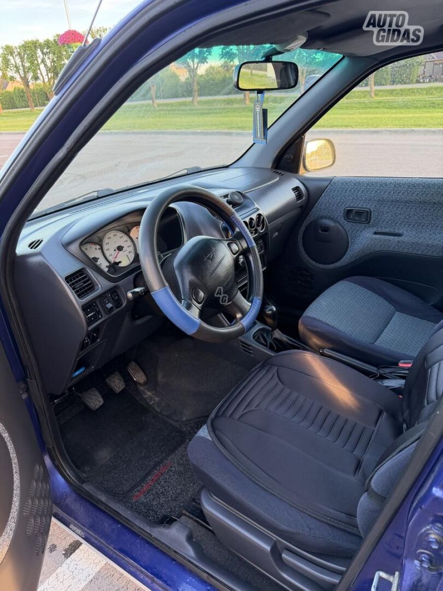 Zils Daihatsu Terios 2000 Kauņa, ar dzinēja tilpumu 1.30 L un nobraukumu 165 tūkst. km par 4000 €, foto 7 vietnē AUTOMOTO.COM.LV