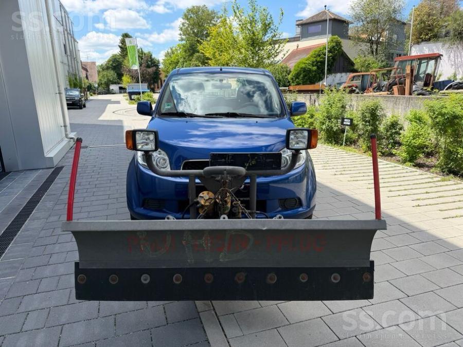Zils Daihatsu Terios 2006 Daugavpils, ar dzinēja tilpumu 1.50 L un nobraukumu 240 tūkst. km par 4200 €, foto 5 vietnē AUTOMOTO.COM.LV