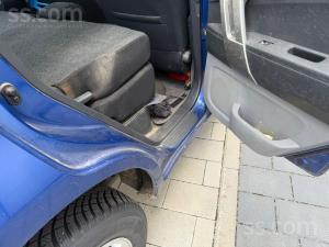 Zils Daihatsu Terios 2006 Daugavpils, ar dzinēja tilpumu 1.50 L un nobraukumu 240 tūkst. km par 4200 €, foto 11 vietnē AUTOMOTO.COM.LV