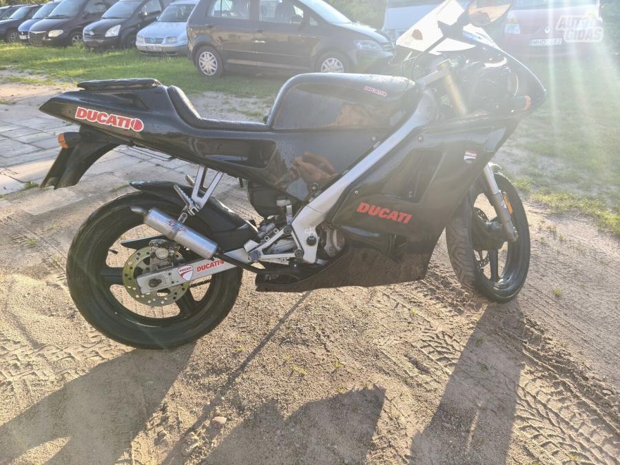 Black Derbi GPR 1998 in Ignalina, with an engine capacity of 0.05 L and mileage of 17 thousand km for 699 €, photo 3 on AUTOMOTO.COM.LV