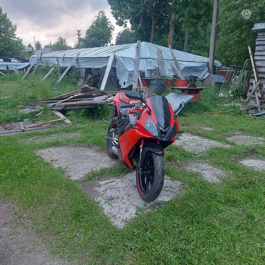 Derbi GPR 2011 in Raseiniai, with an engine capacity of 0.13 L and mileage of 3 thousand km for 1590 €, photo 3 on AUTOMOTO.COM.LV