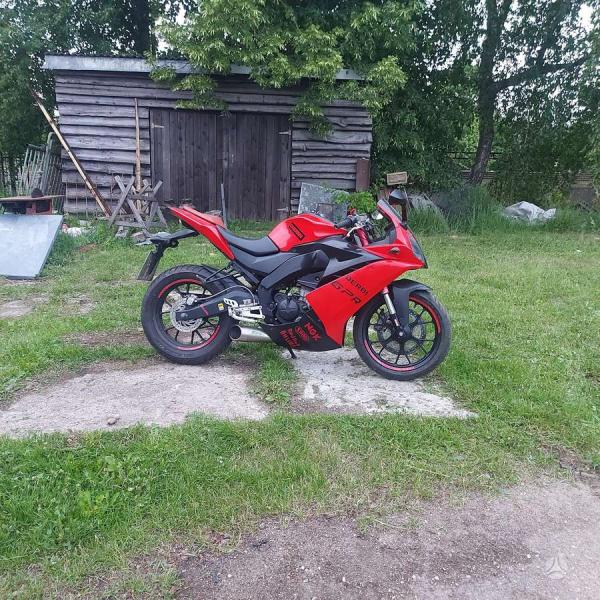 Derbi GPR 2011 in Raseiniai, with an engine capacity of 0.13 L and mileage of 3 thousand km for 1590 €, photo 3 on AUTOMOTO.COM.LV