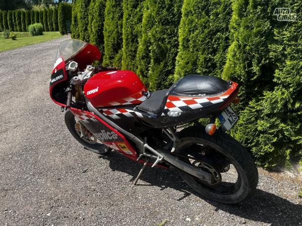 Red Derbi GPR 2002 in Kelme, with an engine capacity of 0.05 L and mileage of 0 thousand km for 650 €, photo 3 on AUTOMOTO.COM.LV