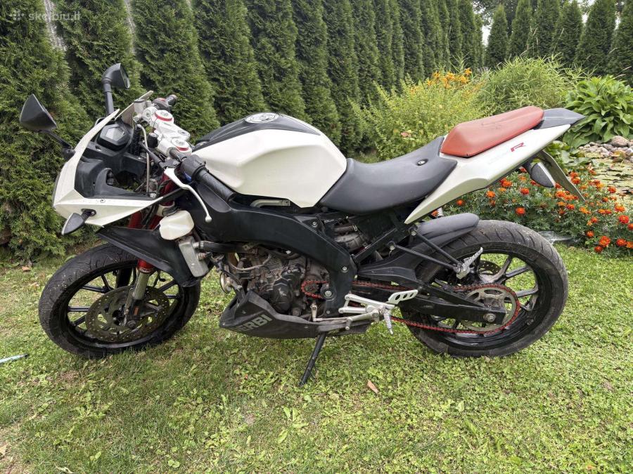 White Derbi GPR 2011 in Pasvalys, with an engine capacity of 0.13 L and mileage of 18 thousand km for 800 €, photo 4 on AUTOMOTO.COM.LV
