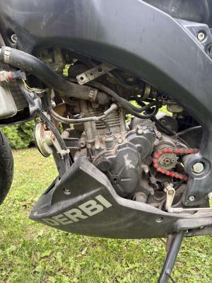 White Derbi GPR 2011 in Pasvalys, with an engine capacity of 0.13 L and mileage of 18 thousand km for 800 €, photo 20 on AUTOMOTO.COM.LV