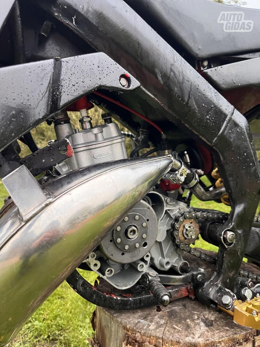 Melns Derbi Senda 2006 Šilutė, ar dzinēja tilpumu 0.08 L un nobraukumu 0 tūkst. km par 1050 €, foto 6 vietnē AUTOMOTO.COM.LV