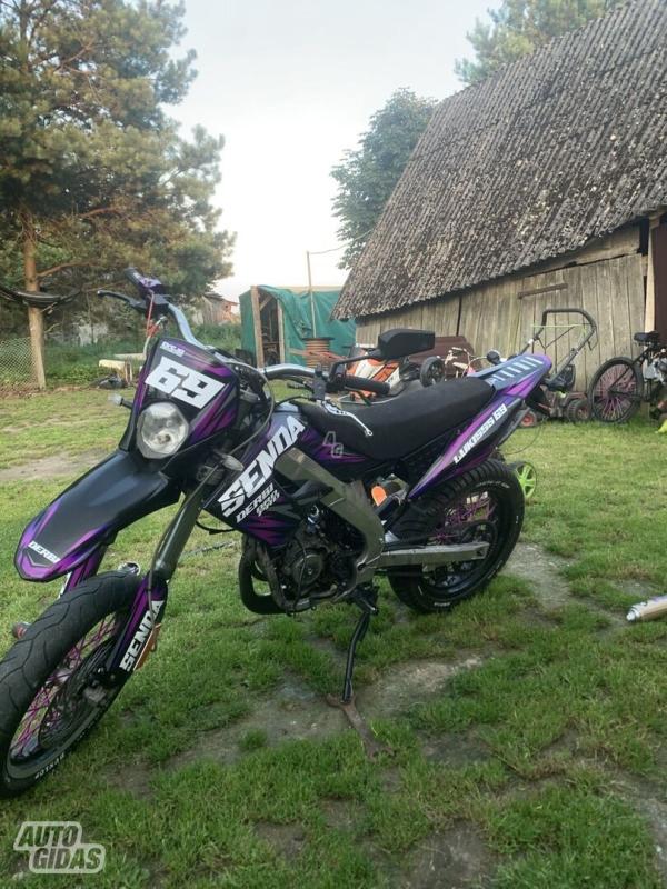 Black Derbi Senda 2007 in Sakiai, with an engine capacity of 0.05 L and mileage of 0 thousand km for 1900 €, photo 5 on AUTOMOTO.COM.LV