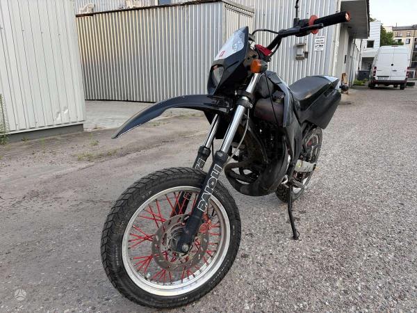 Melns Derbi Senda 2008 Viļņa, ar dzinēja tilpumu 50.00 L un nobraukumu 25 tūkst. km par 1300 €, foto 6 vietnē AUTOMOTO.COM.LV