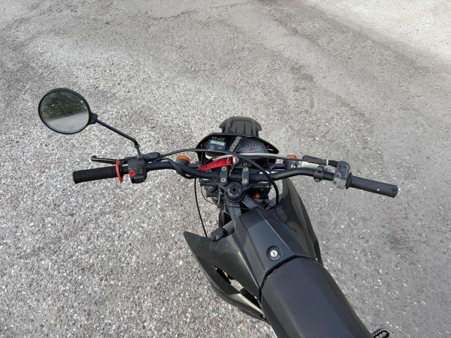 Melns Derbi Senda 2008 Viļņa, ar dzinēja tilpumu 50.00 L un nobraukumu 25 tūkst. km par 1300 €, foto 9 vietnē AUTOMOTO.COM.LV