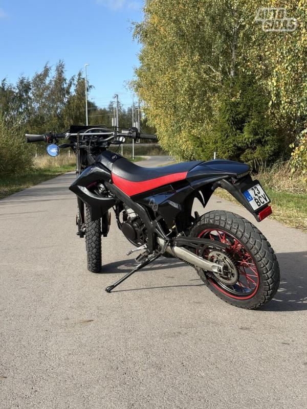 Melns Derbi Senda 2008 Radviliškis, ar dzinēja tilpumu 0.05 L un nobraukumu 17 tūkst. km par 1700 €, foto 3 vietnē AUTOMOTO.COM.LV